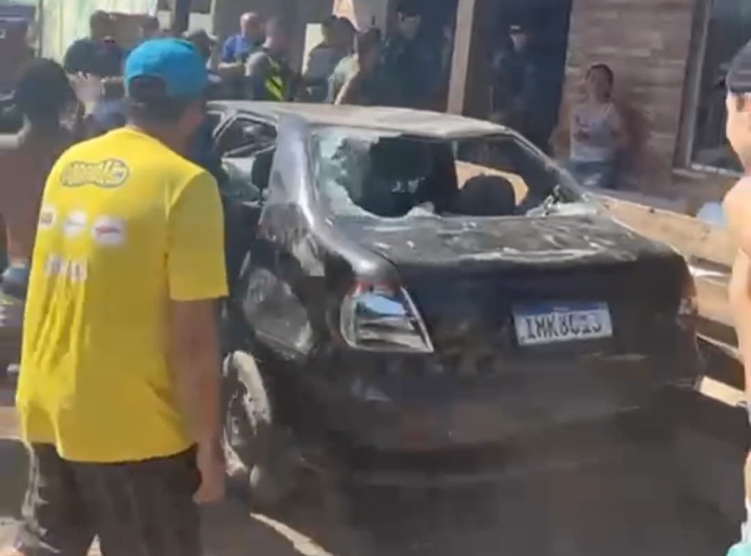 VEJA VÍDEO: População revoltada lincha e depreda bens de pedófilo que ...